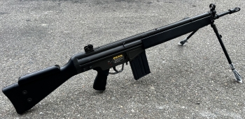 九成新 Marui H&K G3-SG1電動槍，含腳架 售價8000元一槍兩匣 翔準國際生存遊戲官方網站AIRSOFT