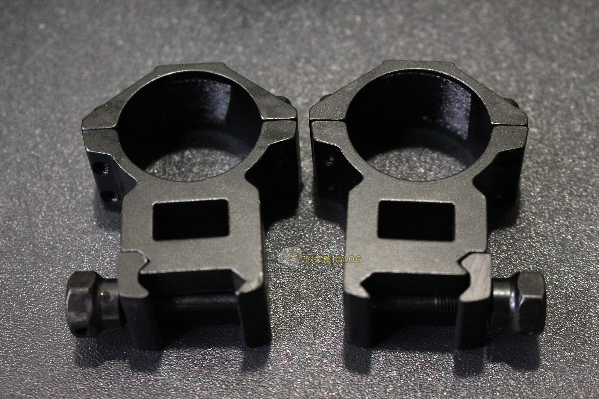 【翔準軍品 AOG】4螺30mm高寬 全金屬 寬軌 螺鎖 四螺 瞄具 夾具 魚骨夾 生存遊戲 B05018 翔準國際生存遊戲官方網站 ...