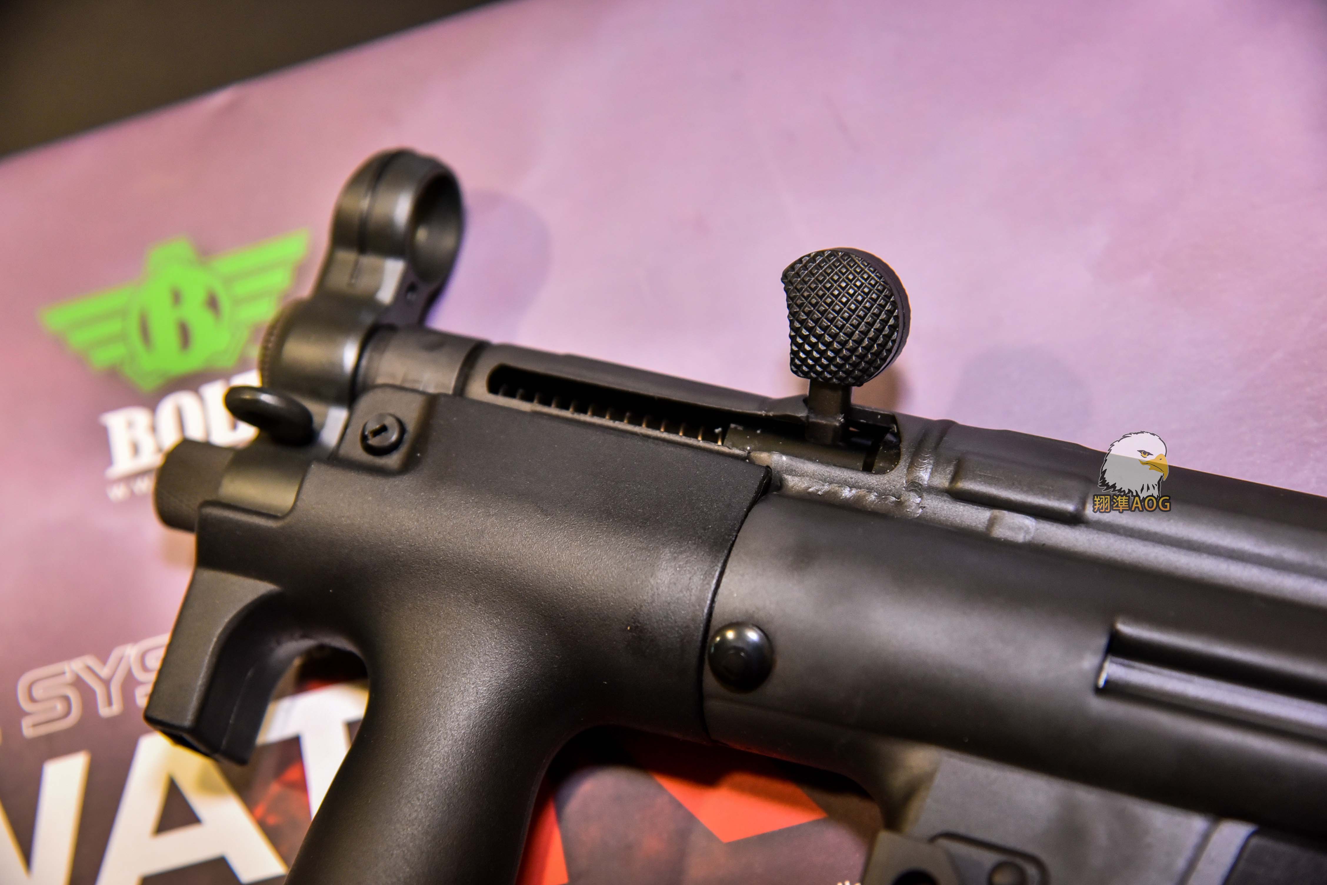 【翔準軍品AOG】 BOLT MP5 SWATK 衝鋒槍 內贈電池一顆 長槍 槍背帶扣還 -AGC 翔準國際生存遊戲官方網站AIRSOFT MP5 衝鋒槍 電池