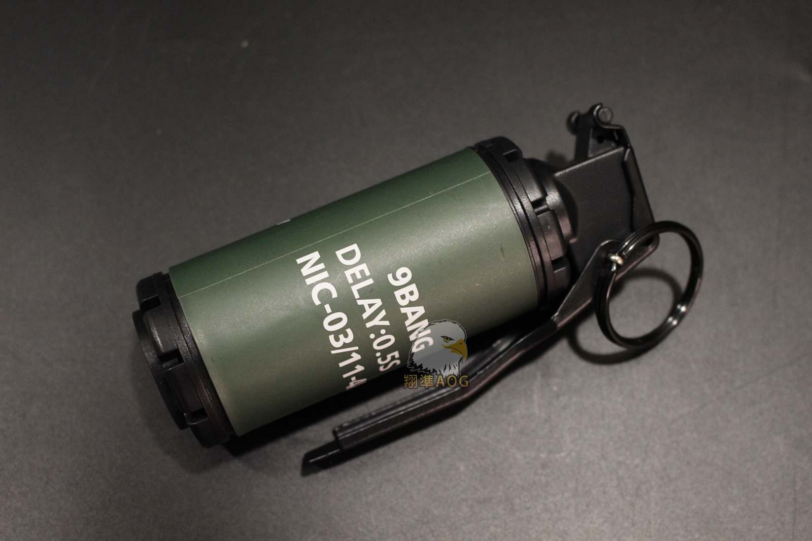 【翔準AOG】煙霧彈造型 BB彈罐 附贈模組掛件 MK18造型 電影 收藏 1159AHA 翔準國際生存遊戲官方網站AIRSOFT 煙霧彈造型 ...